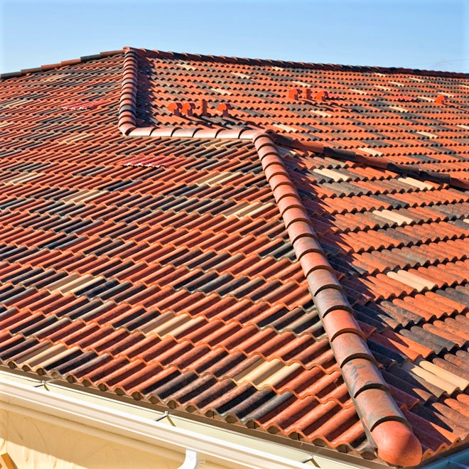 ACOPERIS TIGLA CERAMICA VS TIGLA METALIC - Noua Tei